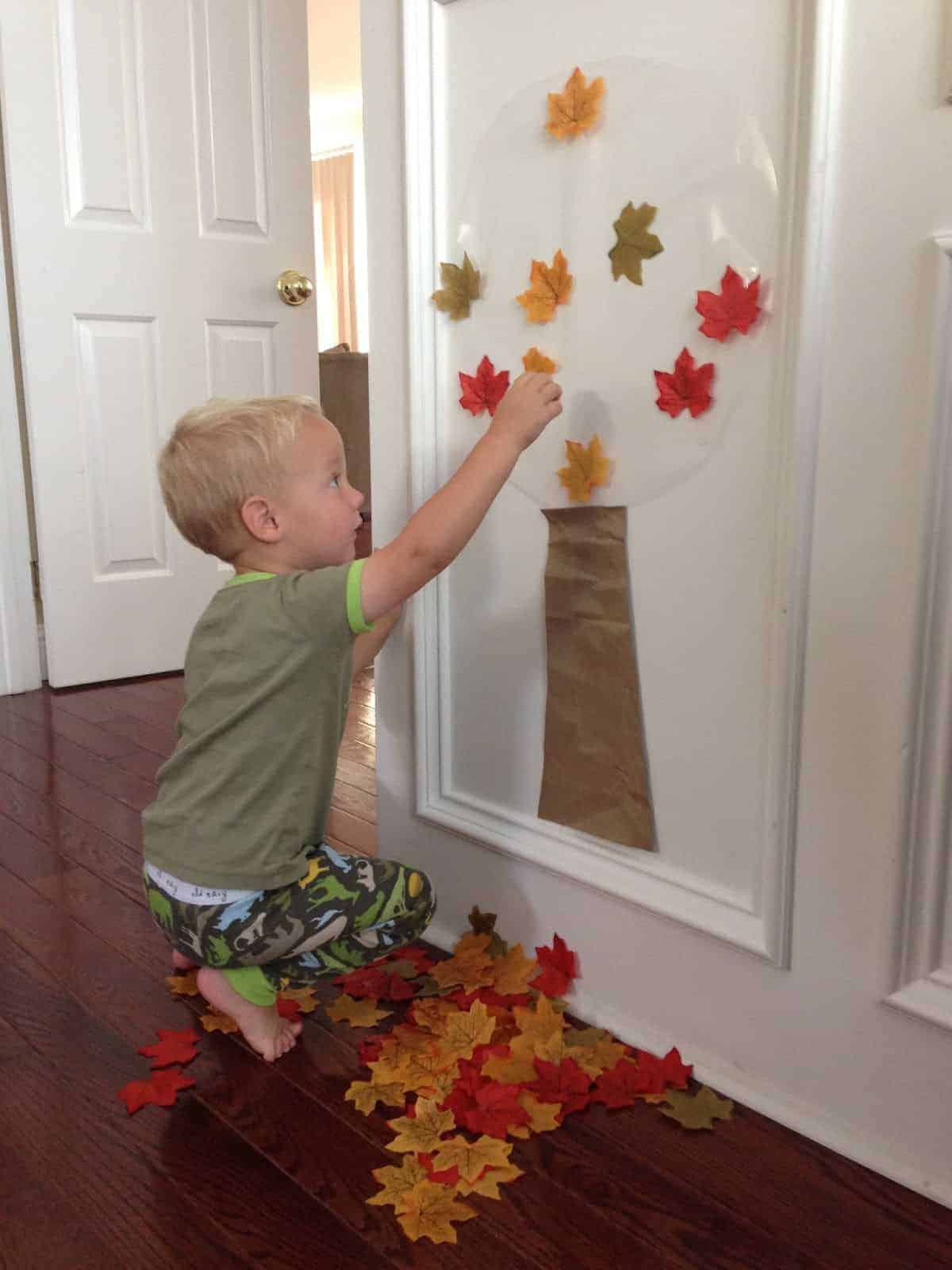 Easy Fall Tree Activity For Toddlers Toddler Approved Easy Fall Tree Activity For Toddlers Toddler Approved