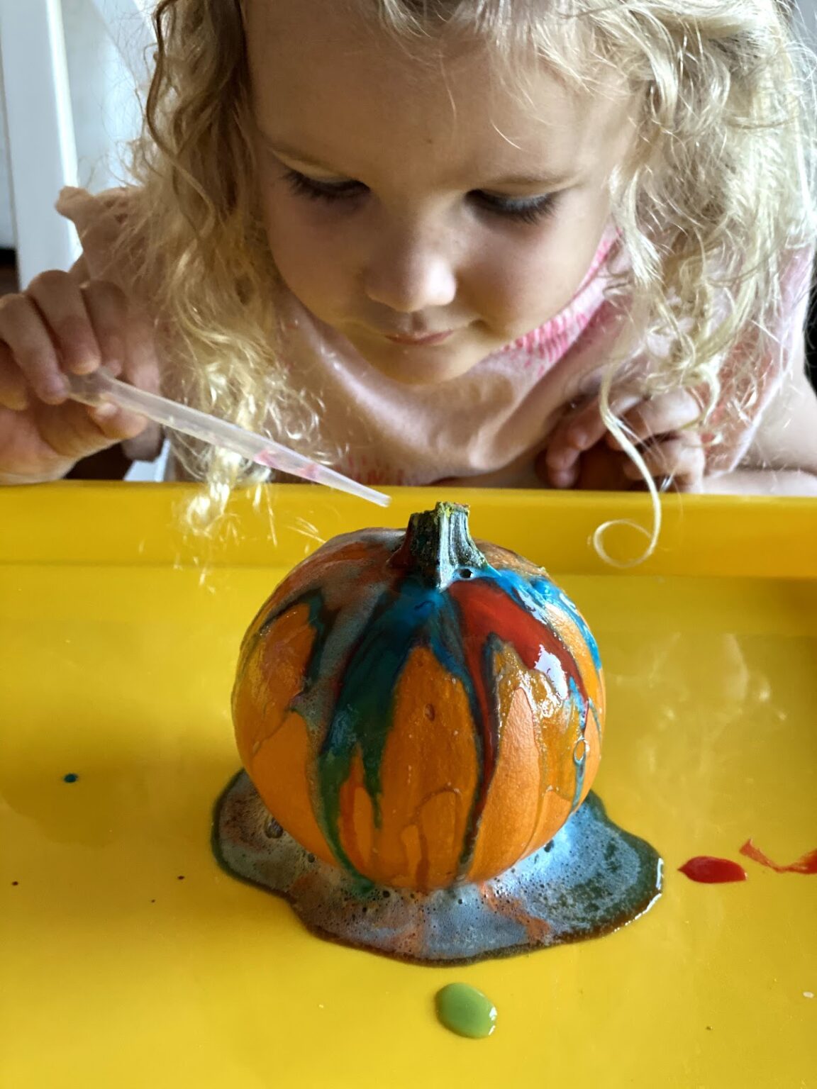 Fizzy Science Experiment with Pumpkins - Toddler Approved