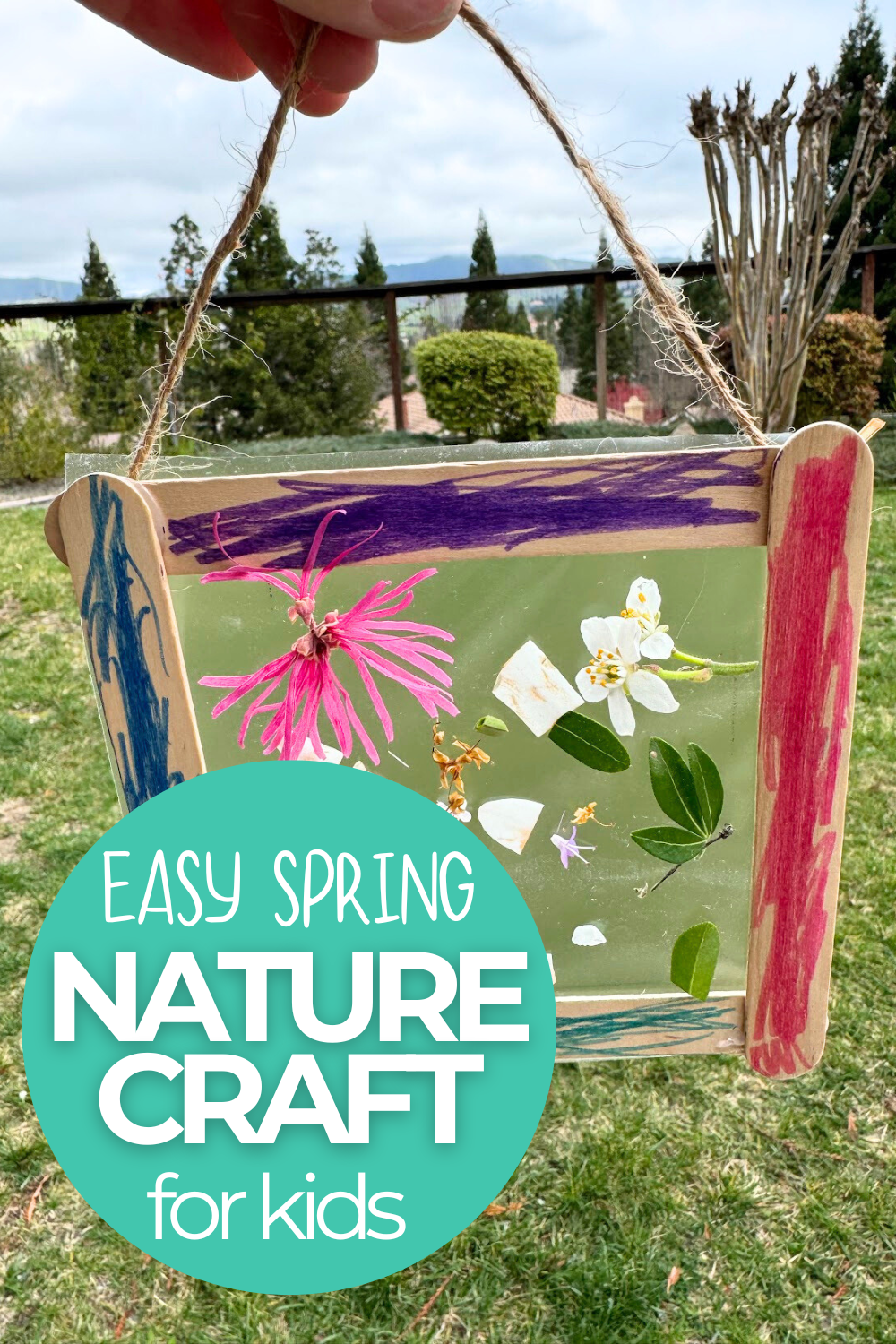 Easy Spring Craft : Make a Nature Suncatcher!